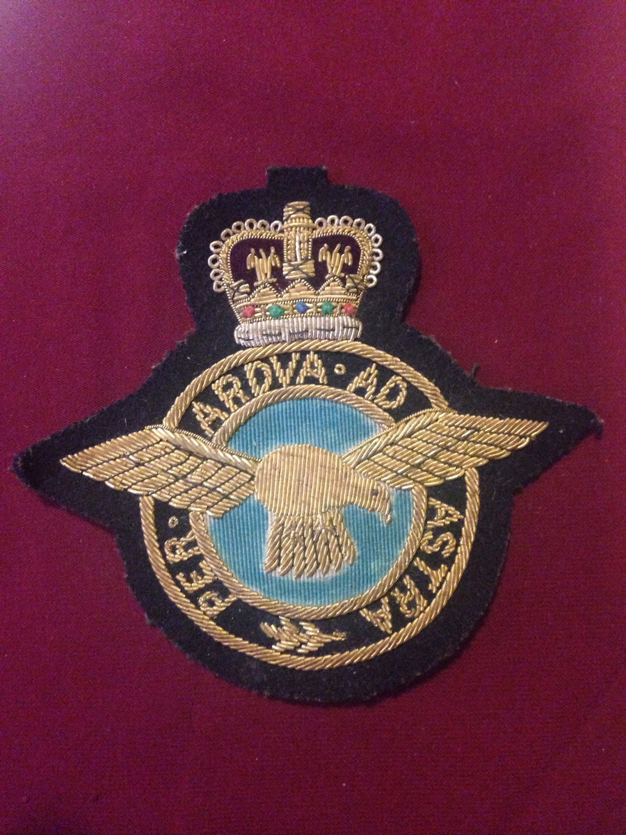 RAF Blazer Badge (old) – MASONS MILITARY BADGE & BUTTON